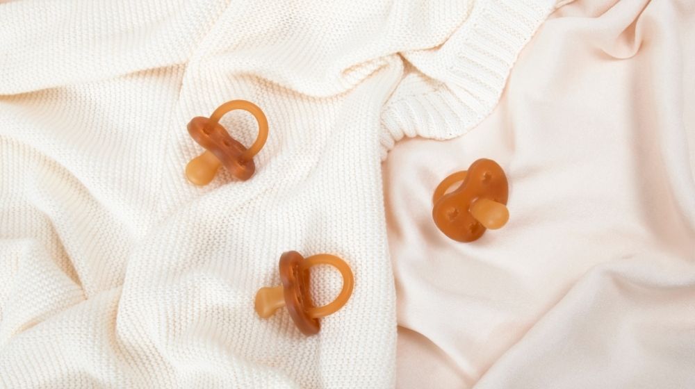 Weaning Your Baby From The Pacifier – innobaby